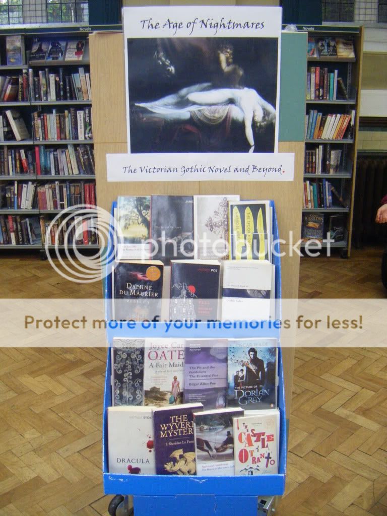Book Displays | Librarians who LibraryThing | LibraryThing
